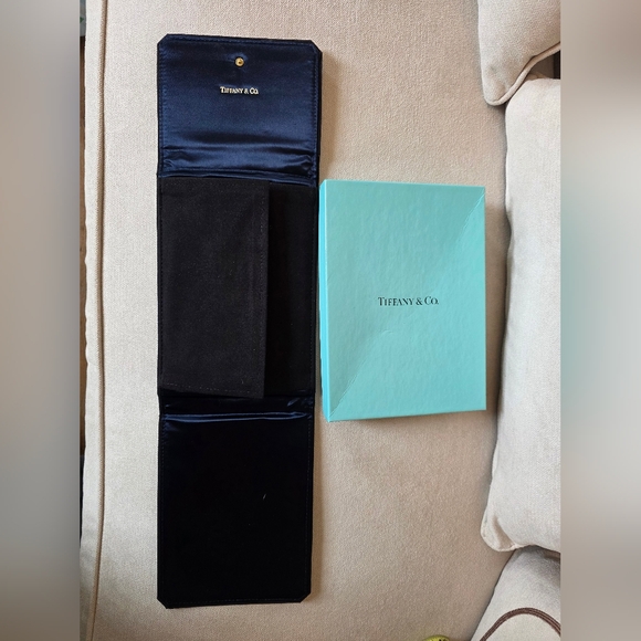 Tiffany & Co. | Storage & Organization | Tiffany Co Necklace Jewelry ...